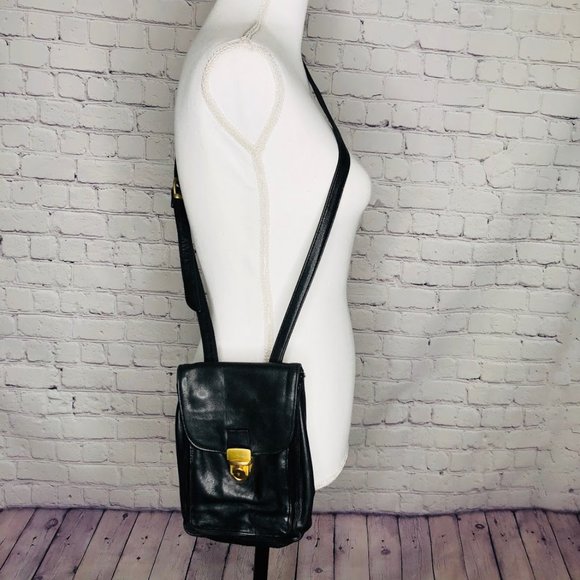 Tannery West | Bags | Vintage Tannery West Leather Purse Small ...